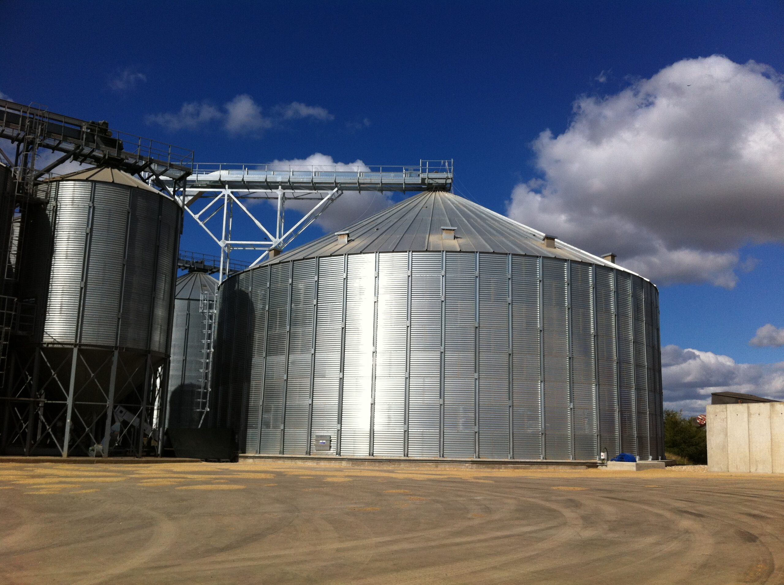Flat Bottom Silos - Bentall Rowlands